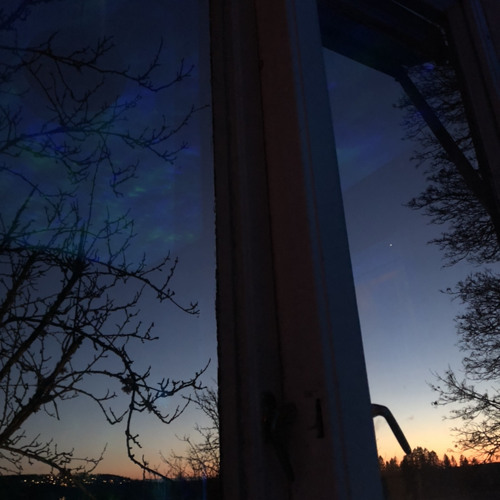 Stream chill aliens partying in the cornfield behind my house ...