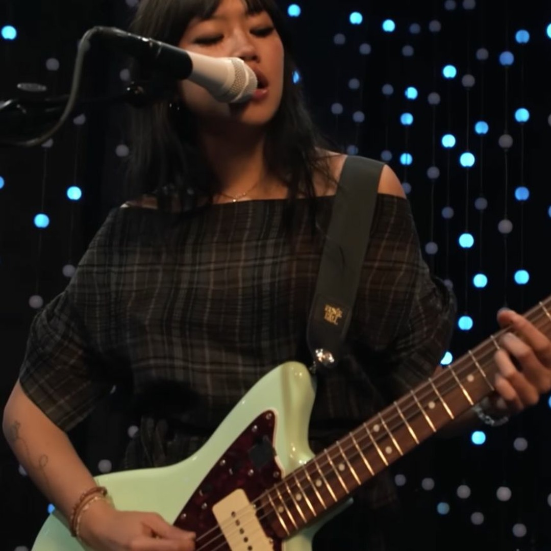 Stream beabadoobee - Talk (Live On KEXP) by s | Listen online for free ...
