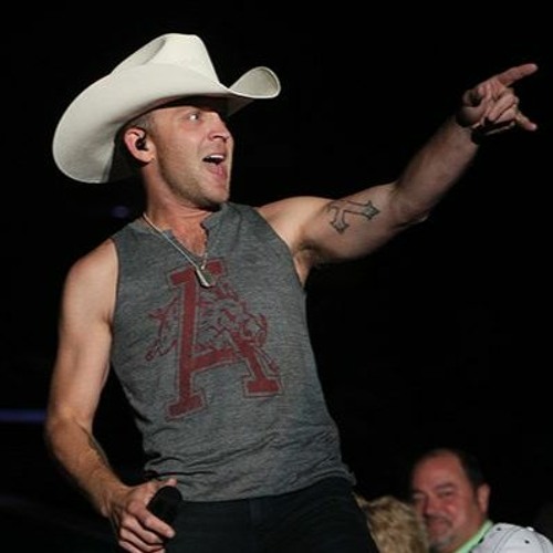 Stream episode Country Music Superstar Justin Moore joins The Morning ...