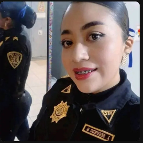 Stream Video viral de la oficial Laura Segundo circula en México by ...