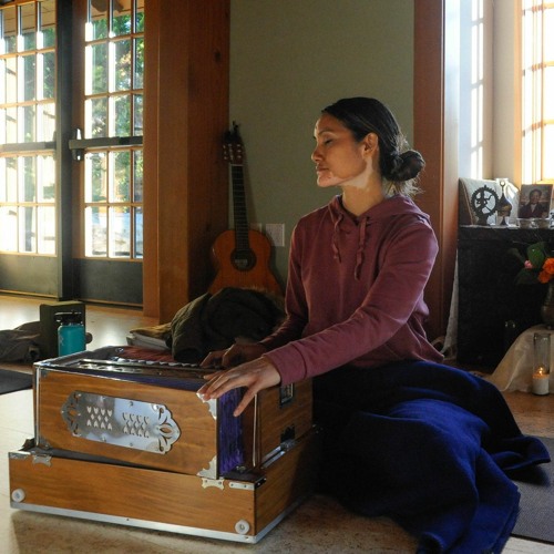 Stream Kirtan at Ratna Ling Retreat - 1-11-20 by Gloria Baraquio ...