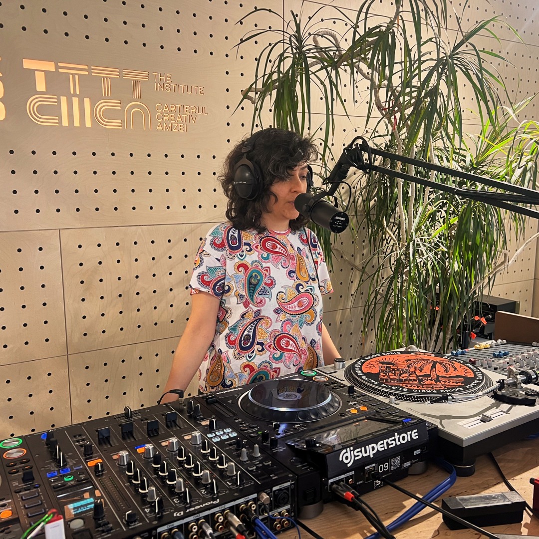 Stream Ears Wide Open w/ Alexandra - 26th September 2024 by Black Rhino ...