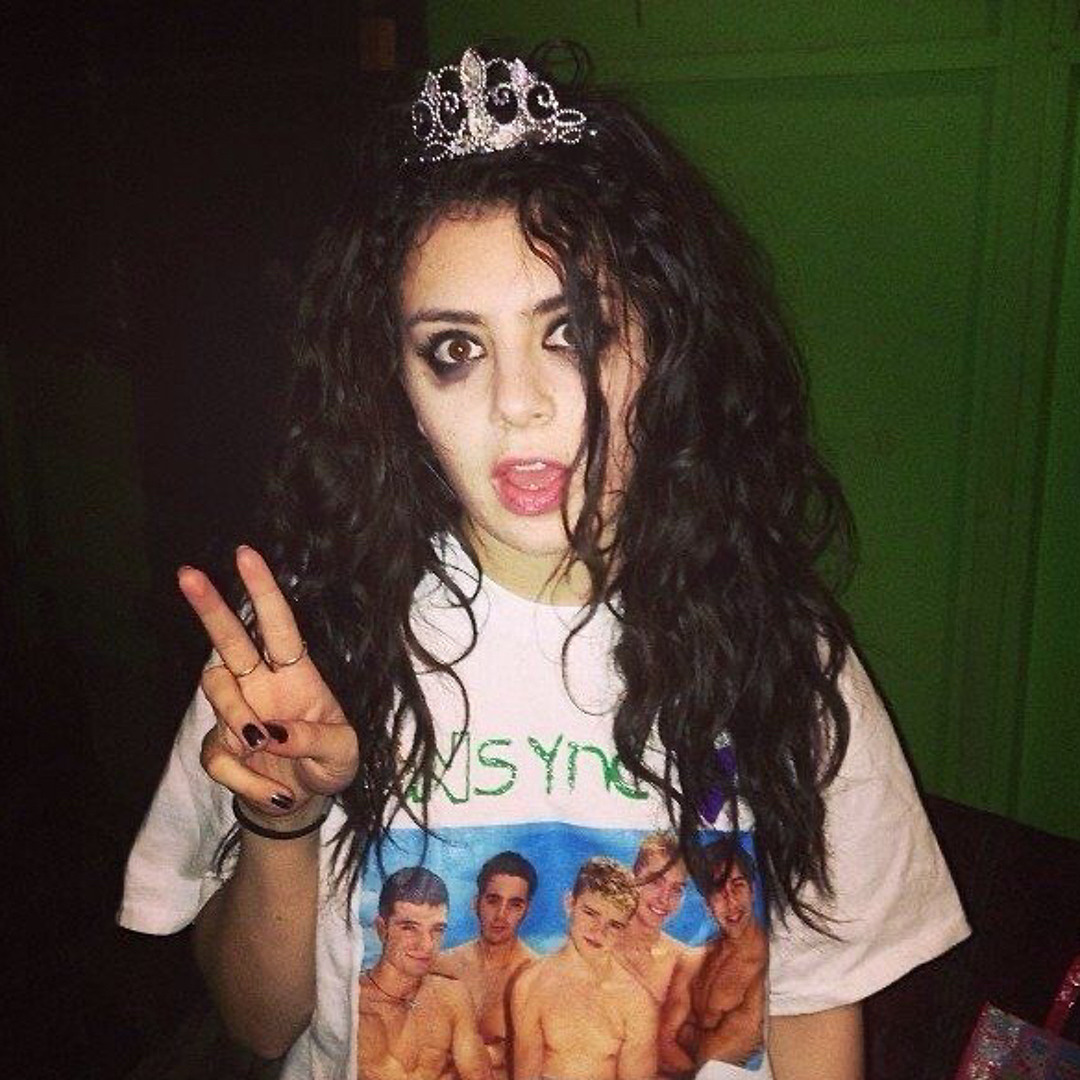 Stream Charli xcx - Spring breakers (HQ live) by SHU SDCS | Listen ...