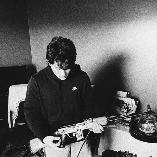 Stream IM NOT DEAD YET by luvlilk💔 - @luvlilk | Listen online for free ...