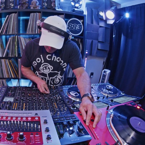 Stream DJ LiQuiD iCe | Listen to Centreforce 88.3 ⚡️Big Energy ⚡️Funky ...