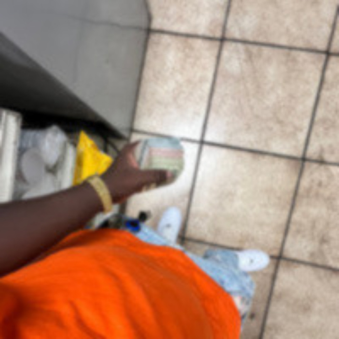 Stream Blue Hunnids & Pink 50’s by 50jittsteppa🩸🎸 | Listen online for ...