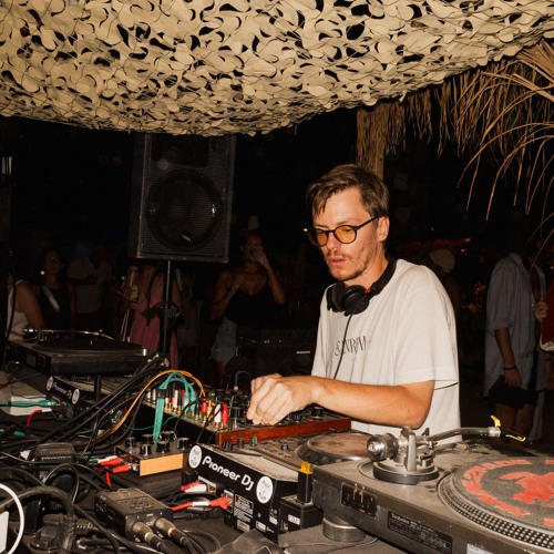 Stream James Falco at Piña 2025 by Piña Festival | Listen online for ...