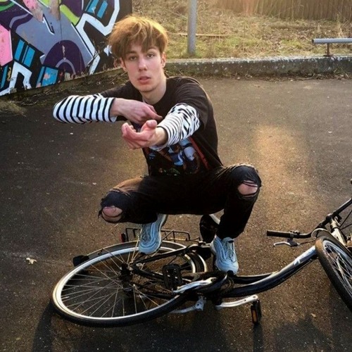 Stream nike by yung adisz fan | Listen online for free on SoundCloud Stream nike by yung adisz fan | Listen online for free on SoundCloud