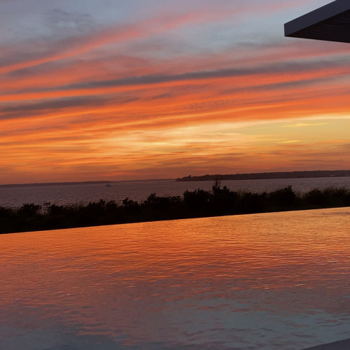 Stream Summer Houseeeee by amanduh | Listen online for free on SoundCloud