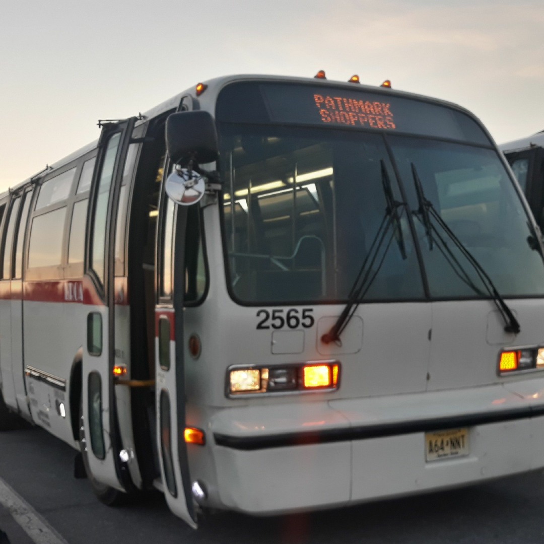 Stream Ex Broadway IBOA 2000 NovaBus RTS.06 30ft #2565 by Neoplan ...