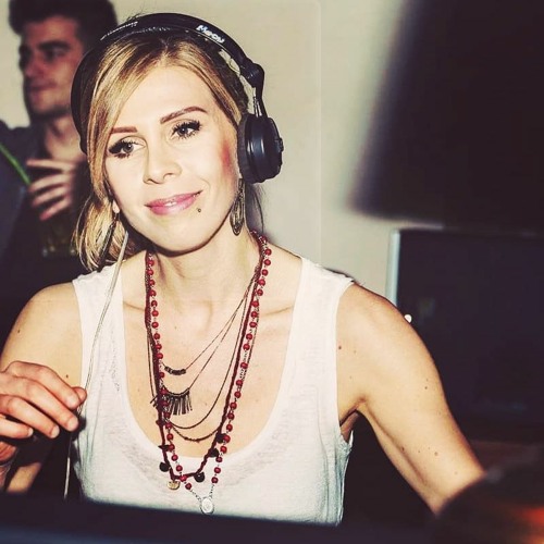 Stream Corinne Torn @ Singer, Basel 08.02.2020 by Air Torn | Listen ...