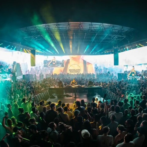 Stream HARD HOUSE / GROOVE SET by ROWAN | Listen online for free on ...