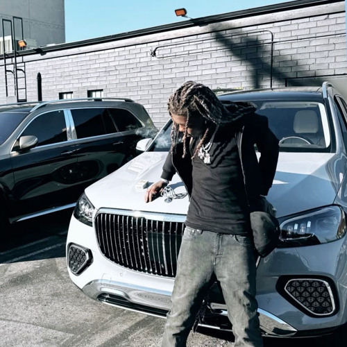 Stream Listen to it - Destroy Lonely by G6 | Listen online for free on ...