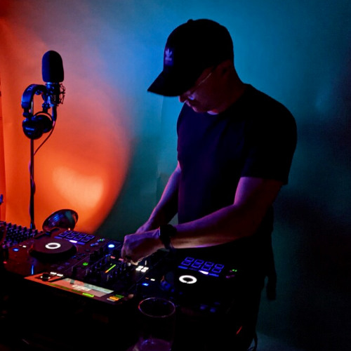 Stream "HYPNOTECH vol 2" 05-APR-2025 by JuniorStarr | Listen online for free on SoundCloud