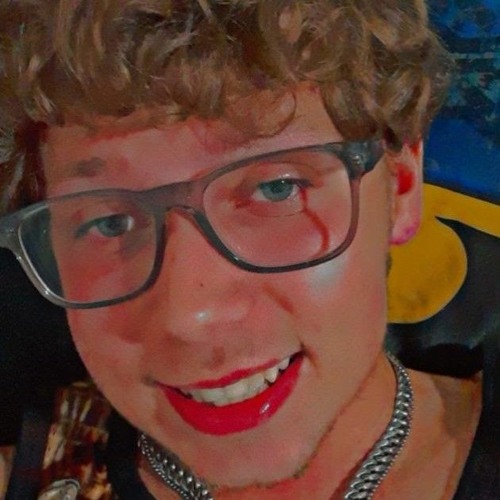 Stream lil_mud zoning rhyming by Lil_Mud20 | Listen online for free on ...