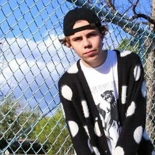 Stream Can't Believe It - The Kid LAROI ft. Thehxliday, Tuxx, Topher ...