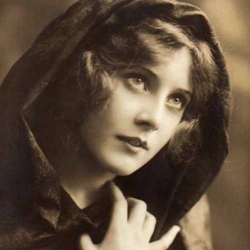 Stream Fatma Mehrəliyeva ♪ Qaragile by Betül Beyazyüz | Listen online ...