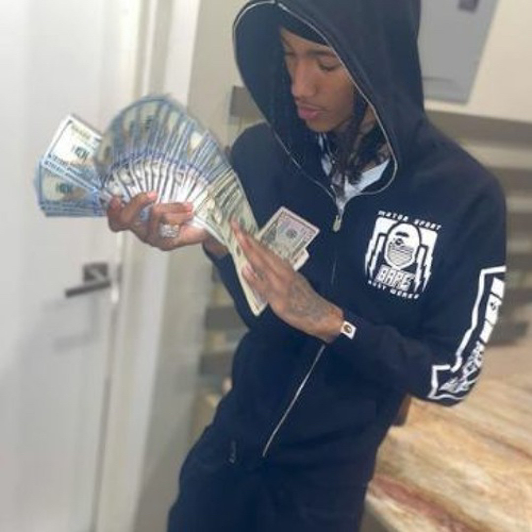 Stream Velly Vellz - On The Radar Freestyle X This Feeling - øneheart ...