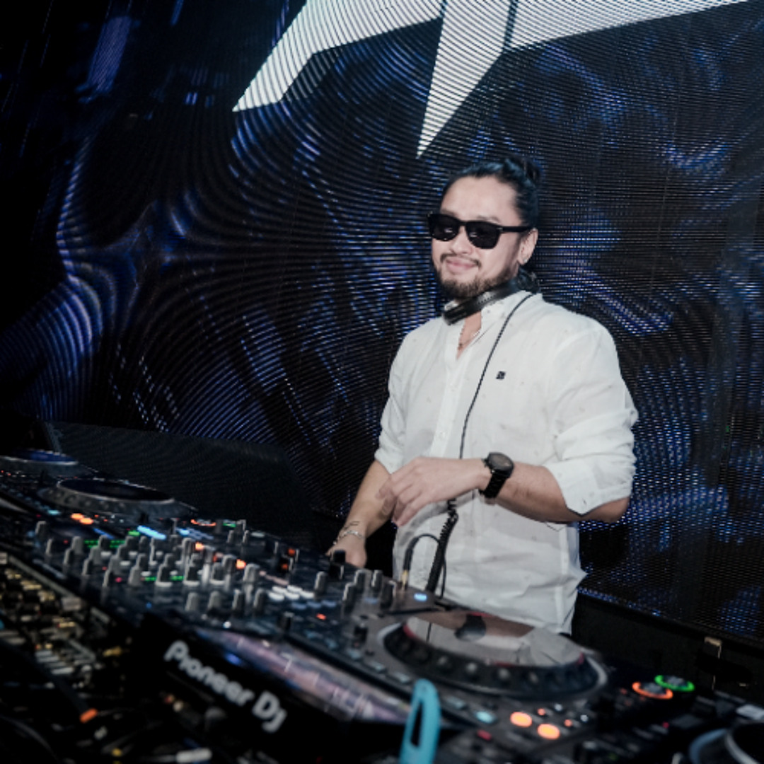 Stream 1 HOUR MIXTAPE BREAKBEAT PARADISE x BE AS ONE - FAST BPM & NO ...