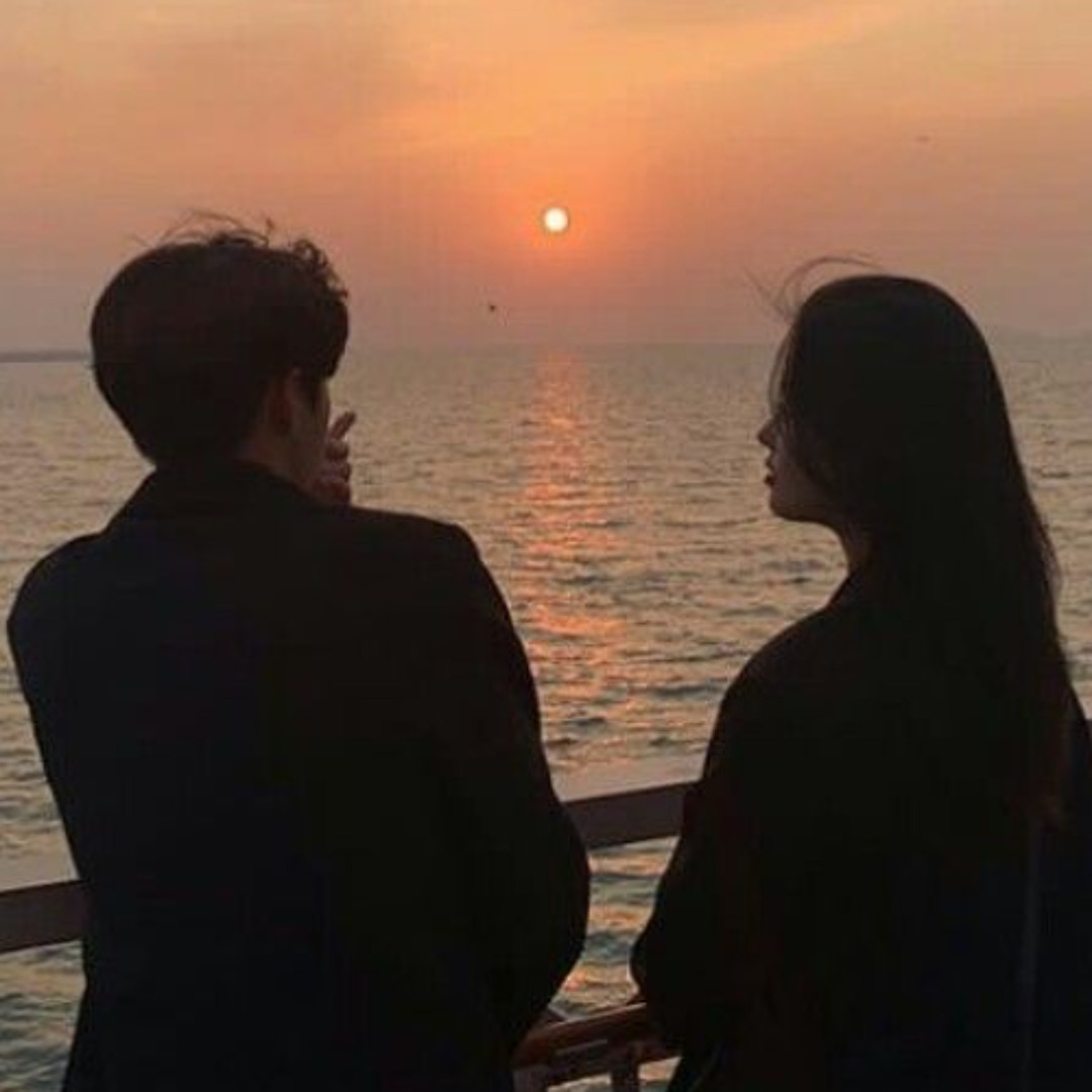 Stream หนุ่มหล่อกำลังเลือกเสื้อผ้าเพื่อไปเดทครั้งเเรก by Ploy Chompoo ...