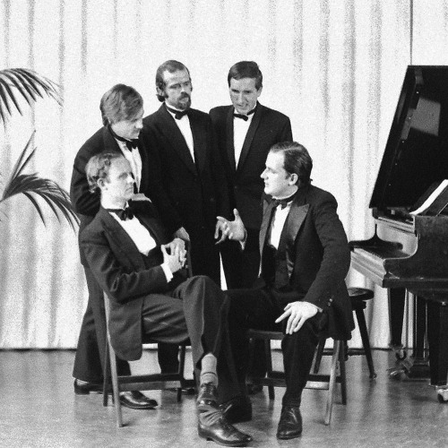 Stream 1975 MINERVA JAZZ BAND - She's Crying For Me by victor ...