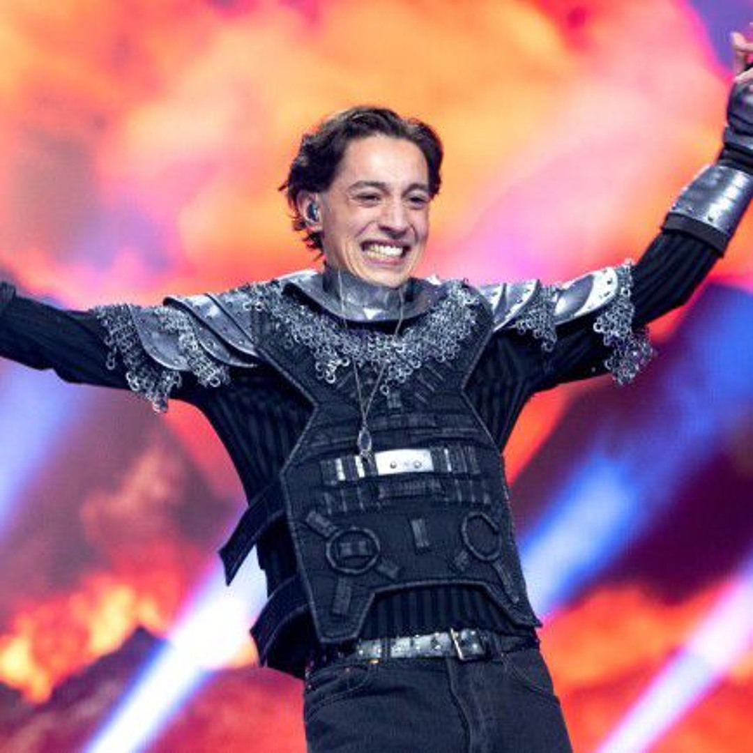 Listen to Kyle Alessandro - Lighter(Live) by kioki in Lighter - Kyle ...