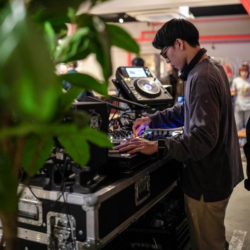 Stream groovy Gems #locking 01 by KAIBOOGALOO | Listen online for free ...