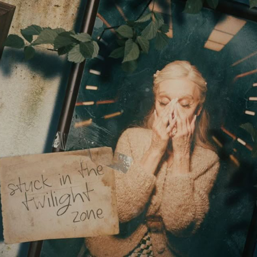 Stream Twilight Zone - Ariana Grande & James Douglas (JUNCE Mash) by ...