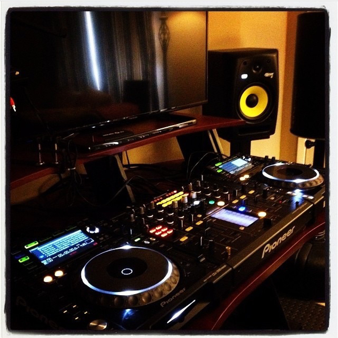 Stream Please run by joey mack | Listen online for free on SoundCloud