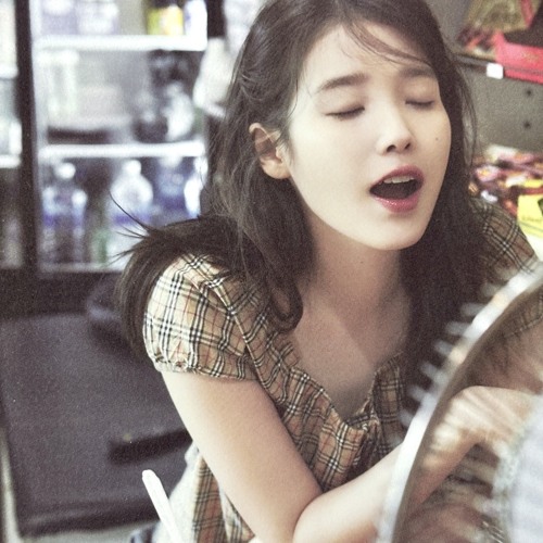Stream IU 아이유 - Bye summer by 仁 | Listen online for free on SoundCloud