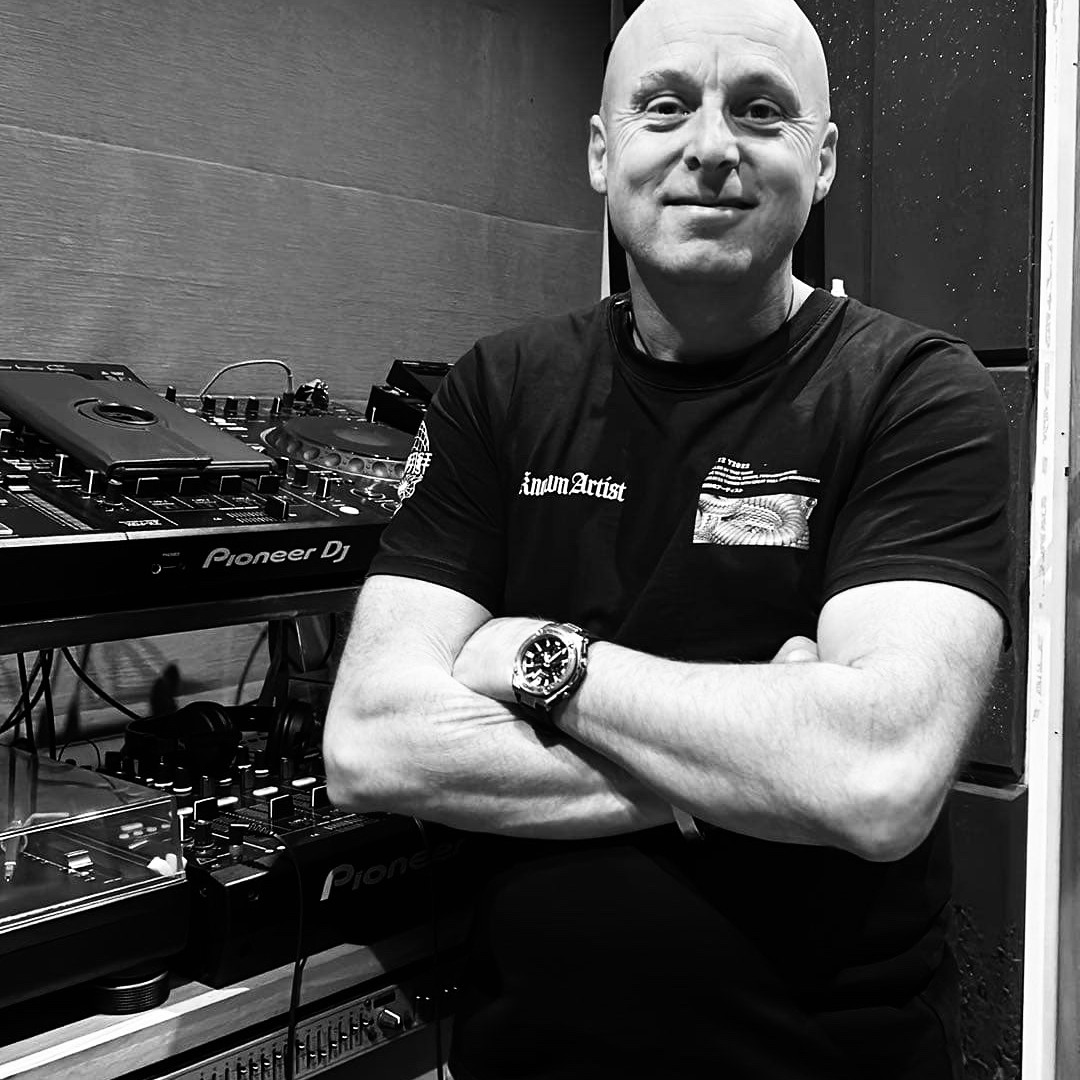 Stream tuesday 10th june 2025 by colin elson | Listen online for free ...