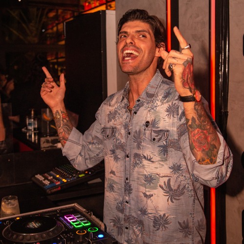 Stream WEEKLY SHOTS #27 by DJ Juliano Fernandes | Listen online for ...