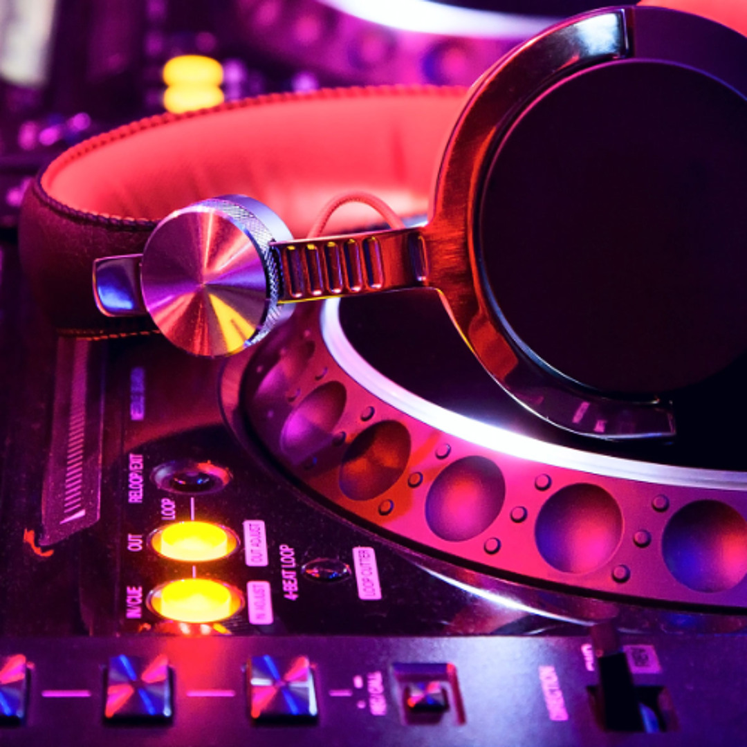 Stream MIX BAD BUNNY - DVJ TRACK (FEBRERO 2025) by DVJTRACK | Listen ...