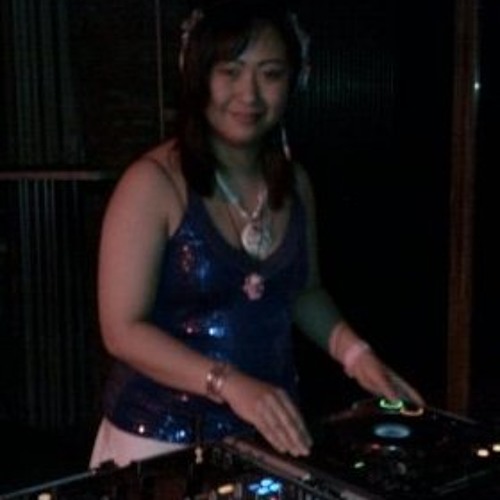 Stream DJ Queen B music | Listen to songs, albums, playlists for free on SoundCloud