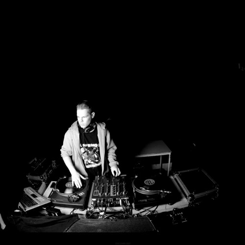 Stream TOSH TAYLOR music | Listen to songs, albums, playlists for free ...