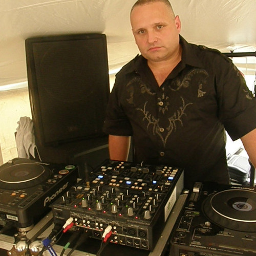 Stream Dj Larry Vee music | Listen to songs, albums, playlists for free ...