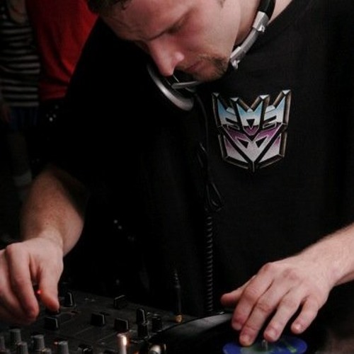 Stream Dj Soundwave music | Listen to songs, albums, playlists for free ...