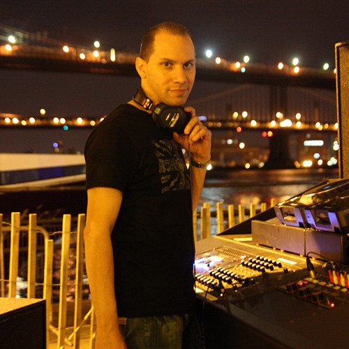 Stream Victor Franco music | Listen to songs, albums, playlists for ...