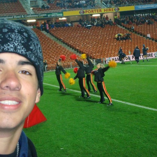 Stream DJ Eskimo - Hello Moto (FULL) by liogheno | Listen online for ...