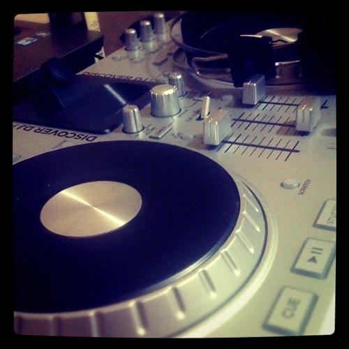 Stream Serdar Ortaç - Mikrop ( MerJan Mix ) by Dj_MerJan | Listen ... Stream Serdar Ortaç - Mikrop ( MerJan Mix ) by Dj_MerJan | Listen ...