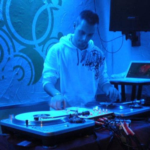 Stream DJ cheLu LDP music | Listen to songs, albums, playlists for free ...