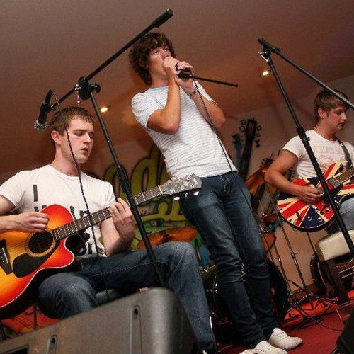 Stream Tom And Myles Have A Picnic (Live Demo) by THE VOUCH | Listen ...