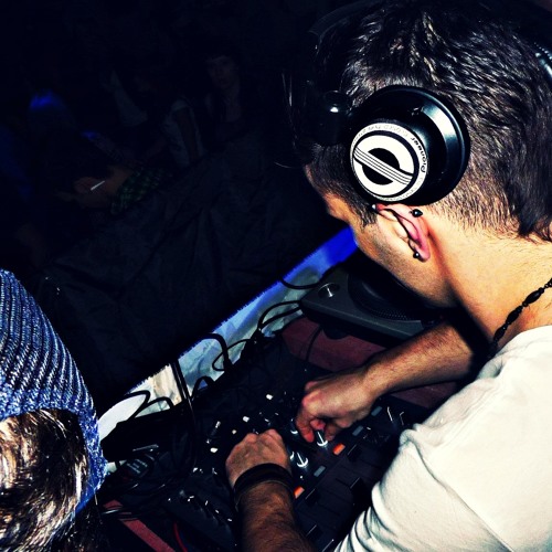 Stream Stockwerk 2 smiling faces by stockwerk 2 | Listen online for ...