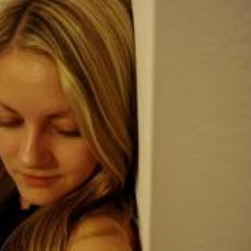 Stream Laura Tóth music | Listen to songs, albums, playlists for free ...