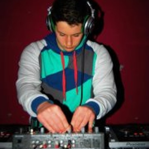 Stream Matteo Natale 1 music | Listen to songs, albums, playlists for ...