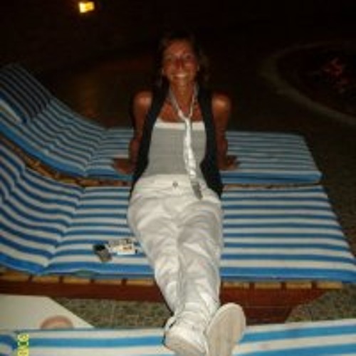 Stream Vanessa Colombo music | Listen to songs, albums, playlists for ...