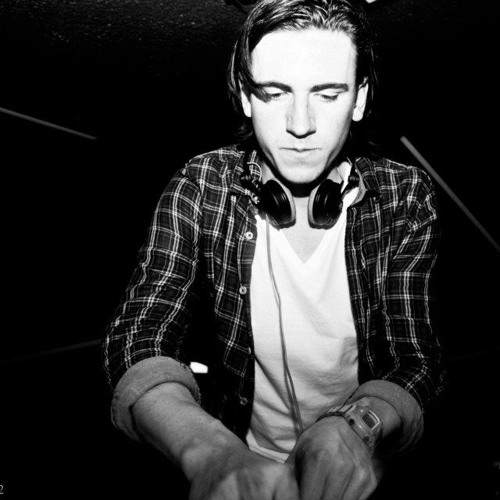 Stream Daniel Cesar music | Listen to songs, albums, playlists for free ...