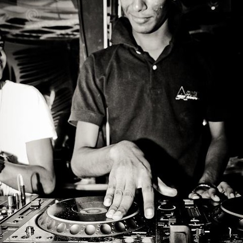 Stream DJ Break V music | Listen to songs, albums, playlists for free ...