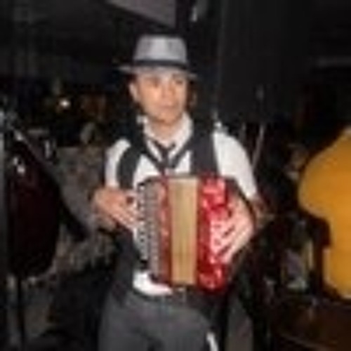Stream Juany Komando Tipico music | Listen to songs, albums, playlists ...