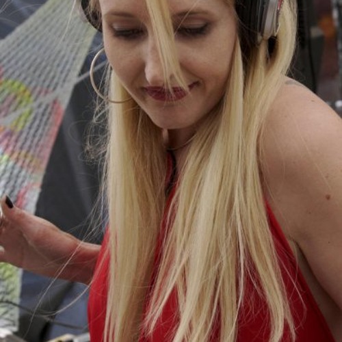 Stream DJ *Christine* music | Listen to songs, albums, playlists for ...